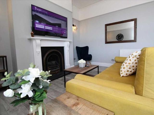 3 bedroom apartment to rent