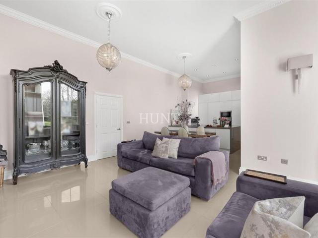 3 bedroom apartment to rent
