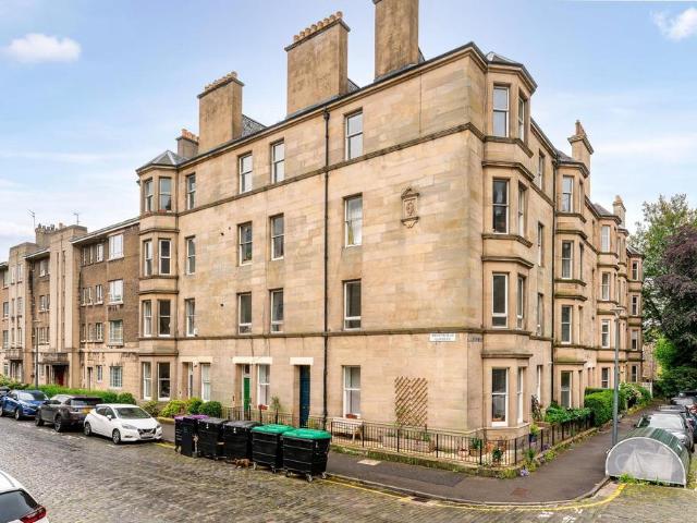 3 bedroom apartment to rent