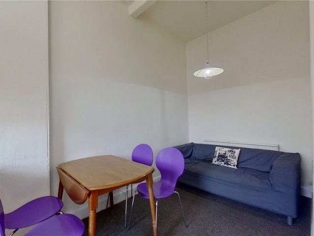 3 bedroom apartment to rent
