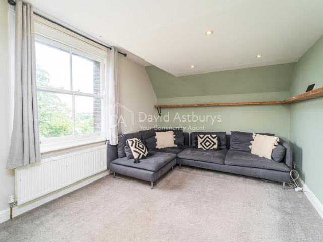 3 bedroom apartment to rent