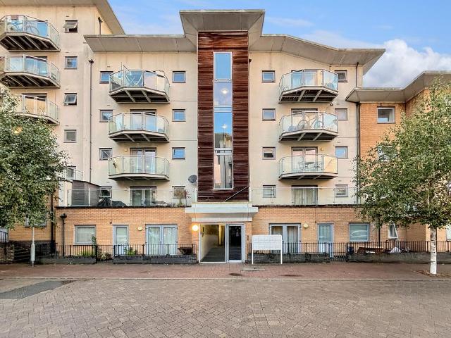 3 bedroom apartment to rent