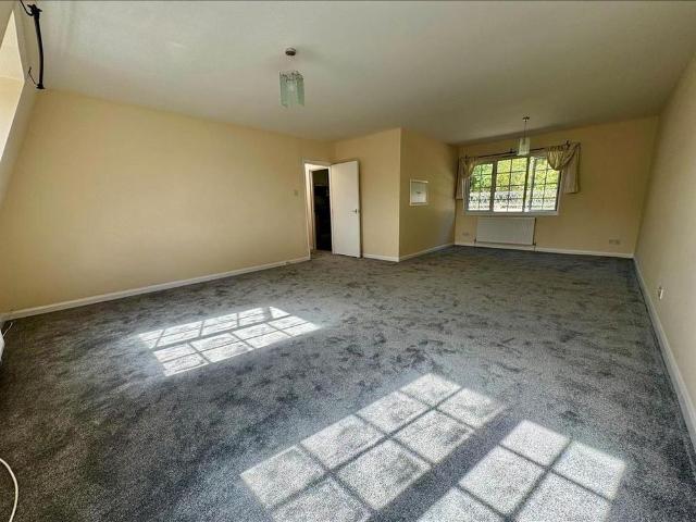 3 bedroom apartment to rent