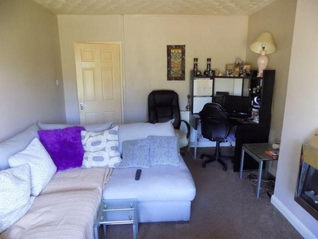 3 bedroom apartment to rent