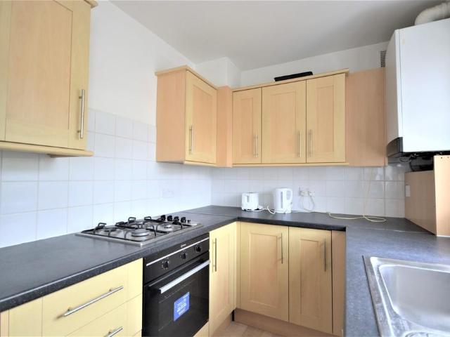 3 bedroom apartment to rent