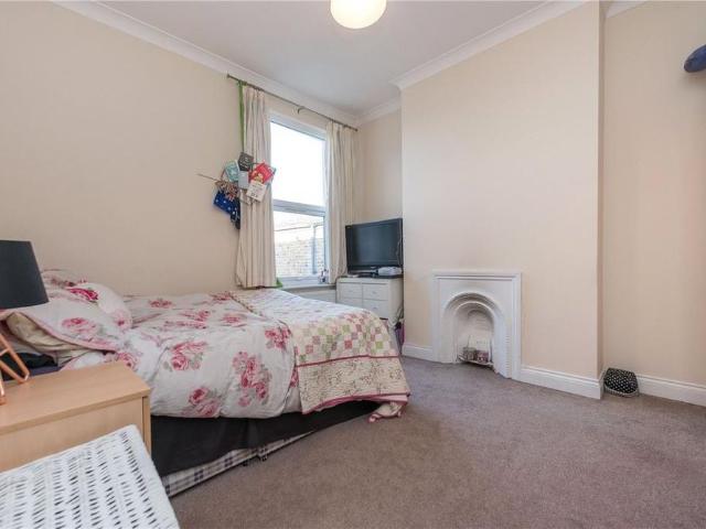3 bedroom apartment to rent