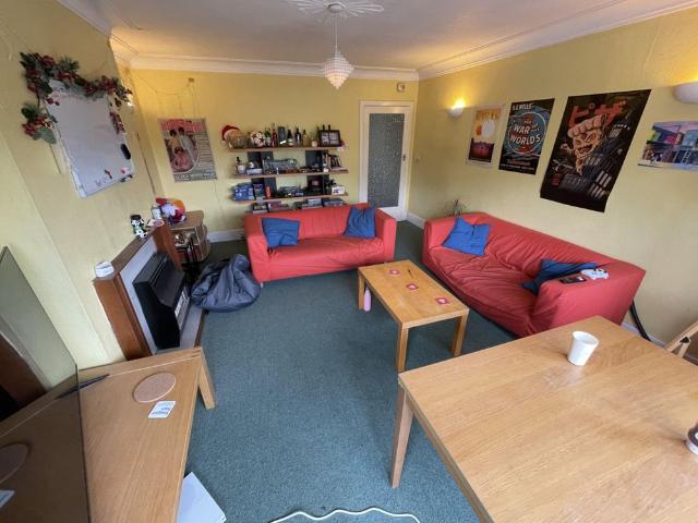 3 bedroom apartment to rent