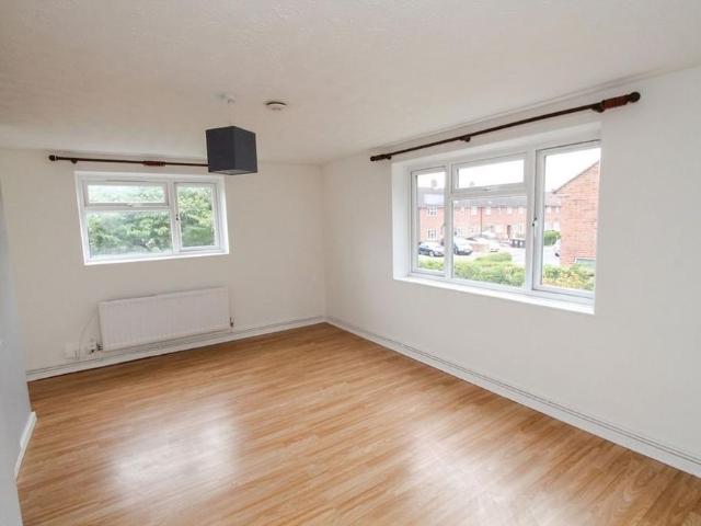 3 bedroom apartment to rent