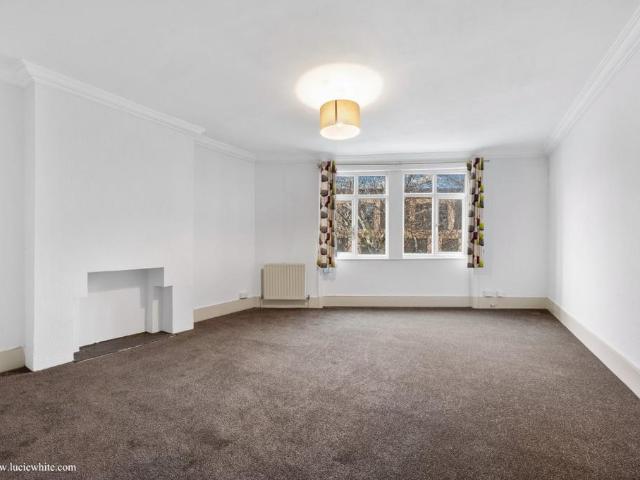 3 bedroom apartment to rent