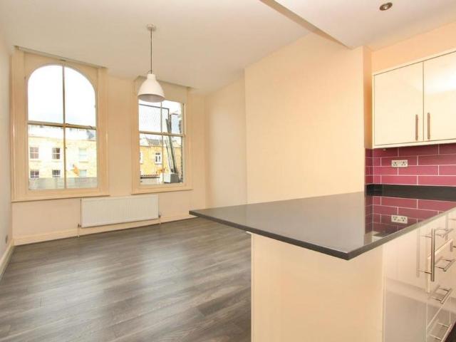 3 bedroom apartment to rent