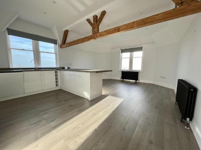 3 bedroom apartment to rent
