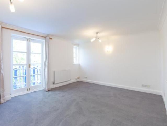 3 bedroom apartment to rent