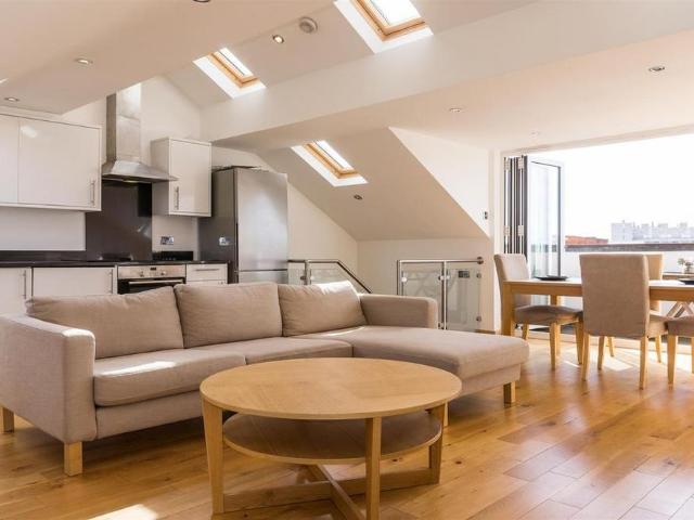 3 bedroom apartment to rent