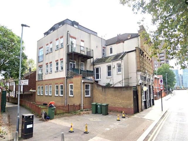 3 bedroom apartment to rent