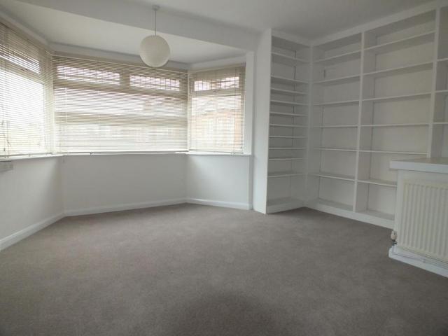 3 bedroom apartment to rent