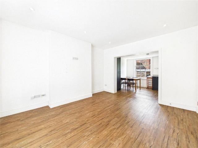 3 bedroom apartment to rent
