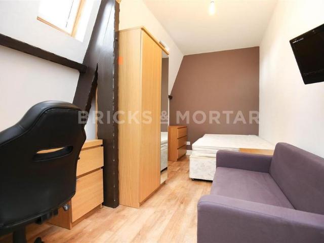 3 bedroom apartment to rent