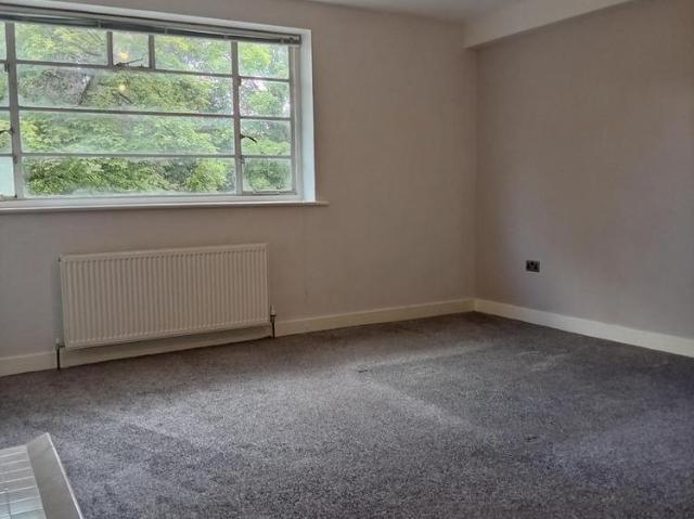 3 bedroom apartment to rent