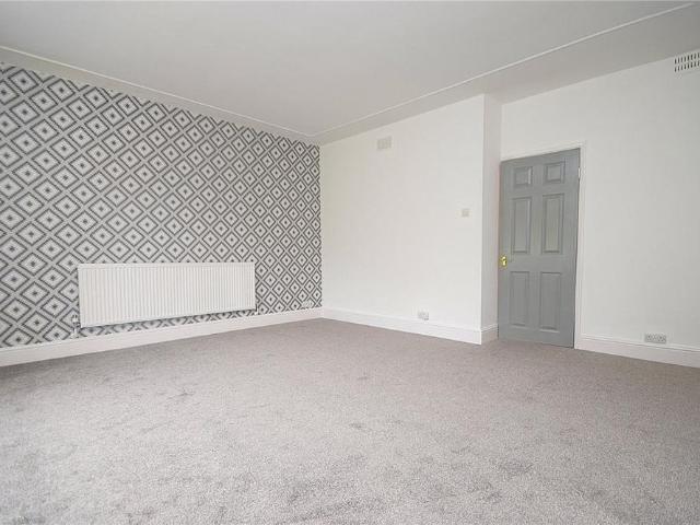 3 bedroom apartment to rent