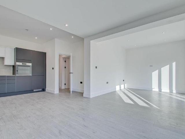 3 bedroom apartment to rent