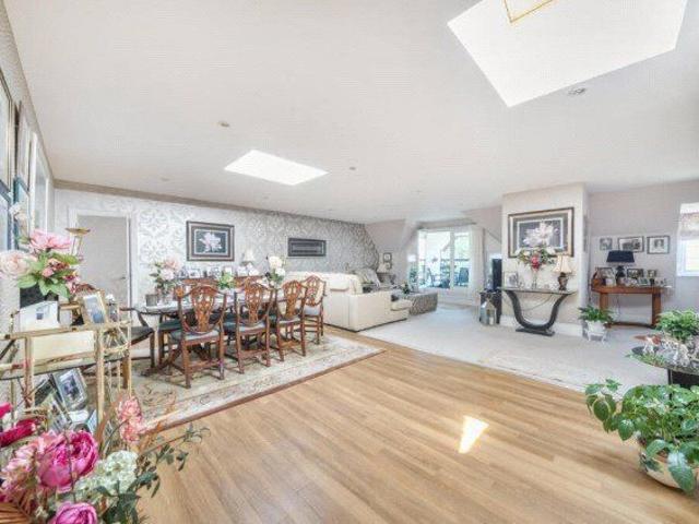 3 bedroom apartment to rent