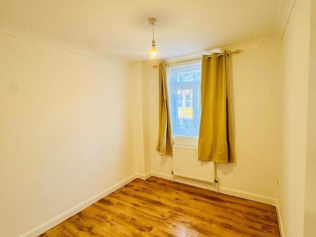 3 bedroom apartment to rent