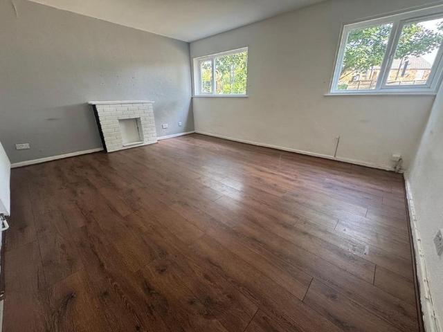 3 bedroom apartment to rent