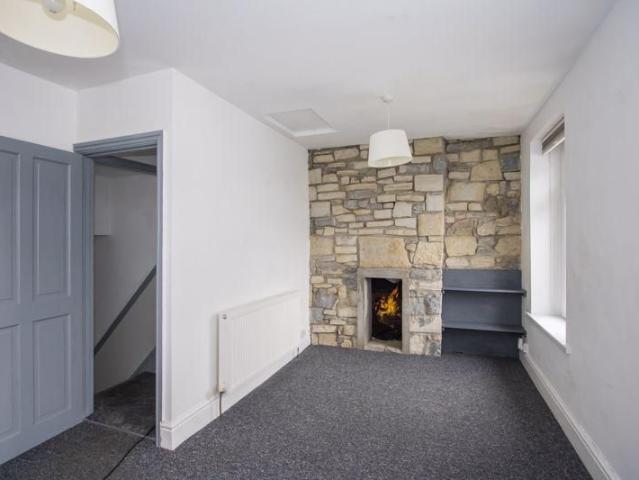 3 bedroom apartment to rent