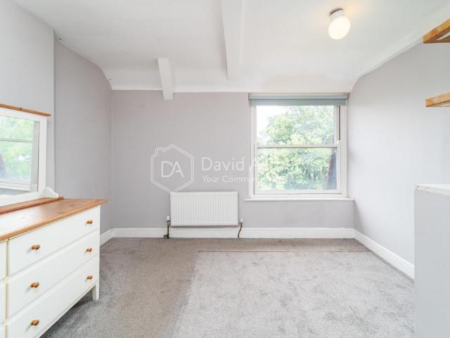 3 bedroom apartment to rent