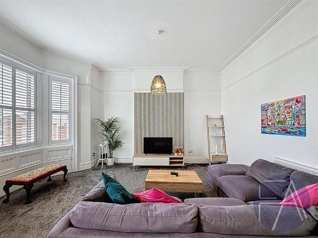 3 bedroom apartment to rent