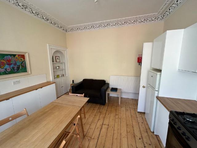 3 bedroom apartment to rent