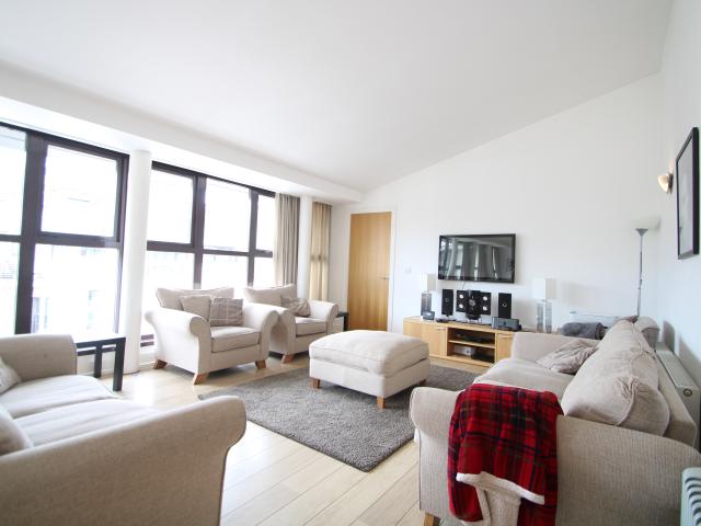 3 bedroom apartment to rent