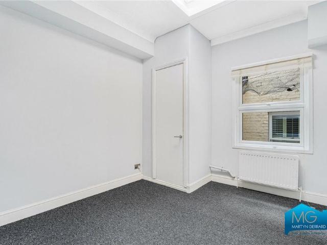 3 bedroom apartment to rent