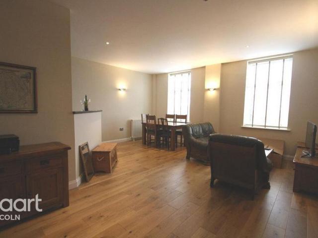 3 bedroom apartment to rent