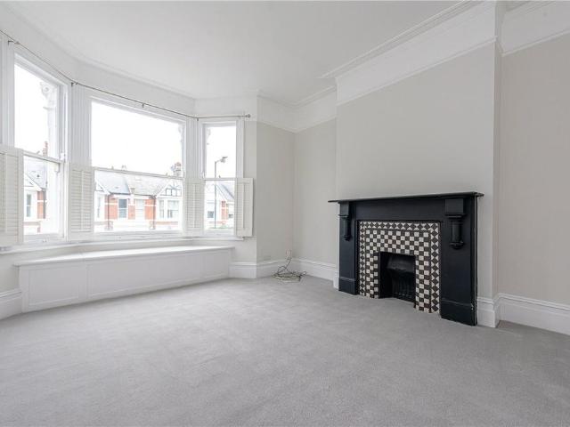 3 bedroom apartment to rent