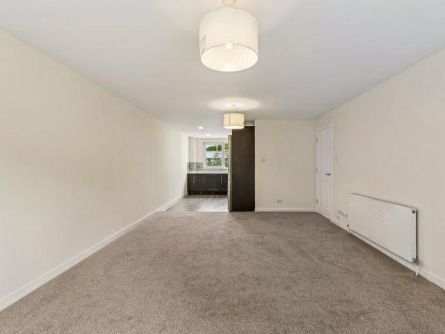 3 bedroom apartment to rent