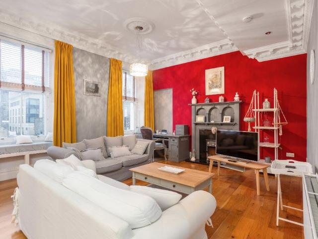 3 bedroom apartment to rent
