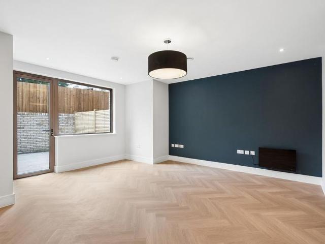 3 bedroom apartment to rent