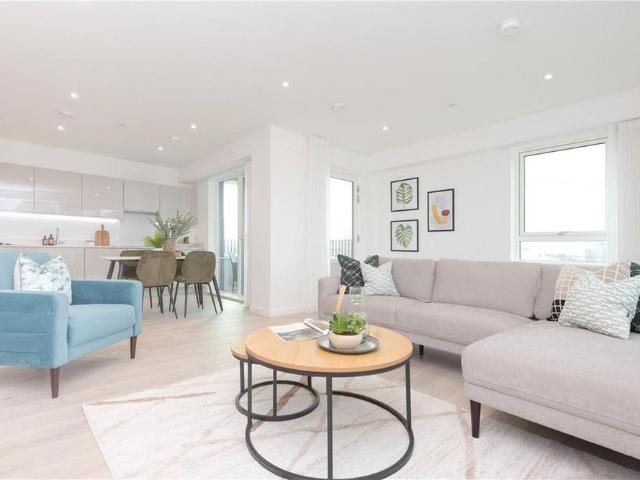 3 bedroom apartment to rent