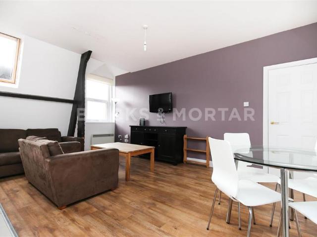 3 bedroom apartment to rent