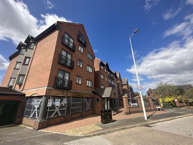3 bedroom apartment to rent