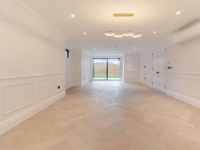 3 bedroom apartment to rent