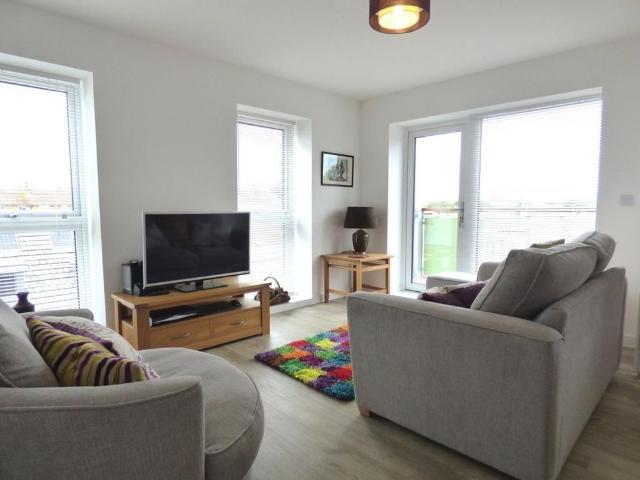 3 bedroom apartment to rent