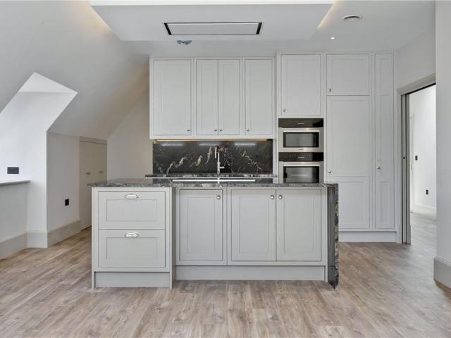 3 bedroom apartment to rent