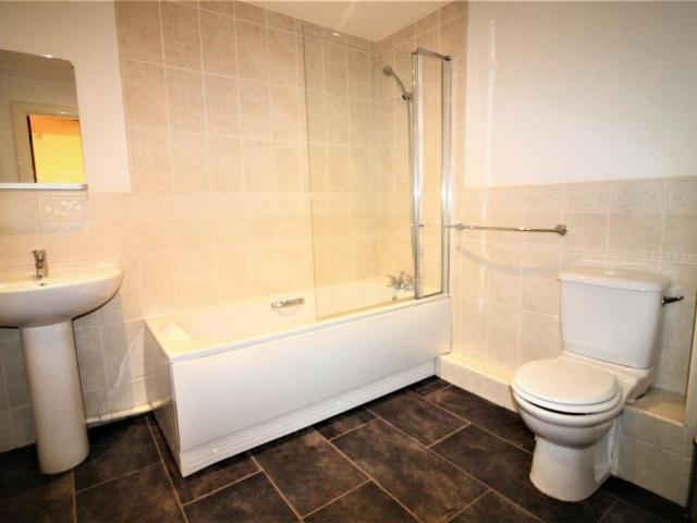 3 bedroom apartment to rent