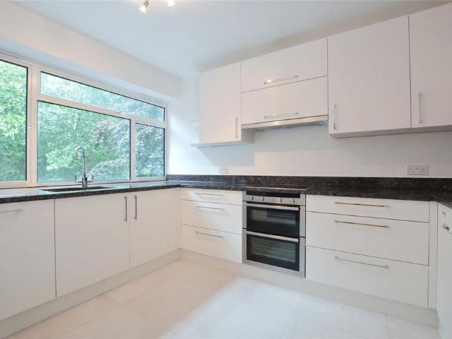 3 bedroom apartment to rent