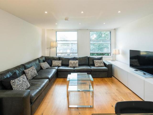 3 bedroom apartment to rent