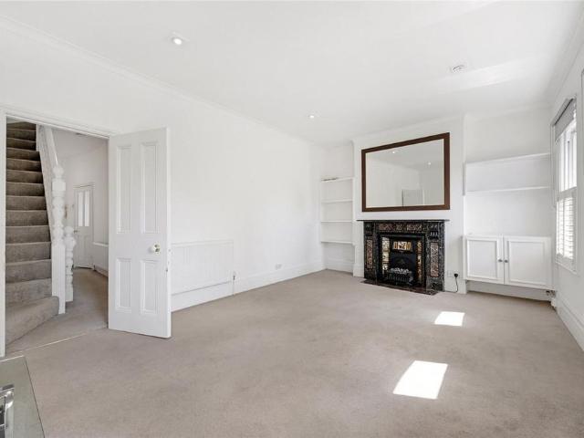 3 bedroom apartment to rent