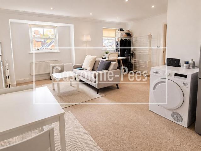 3 bedroom apartment to rent