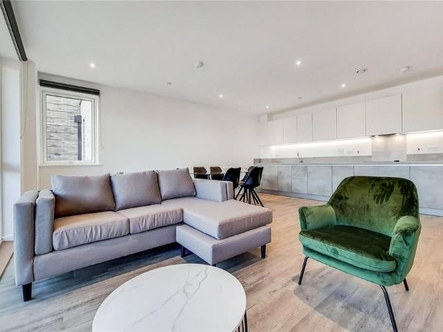 3 bedroom apartment to rent